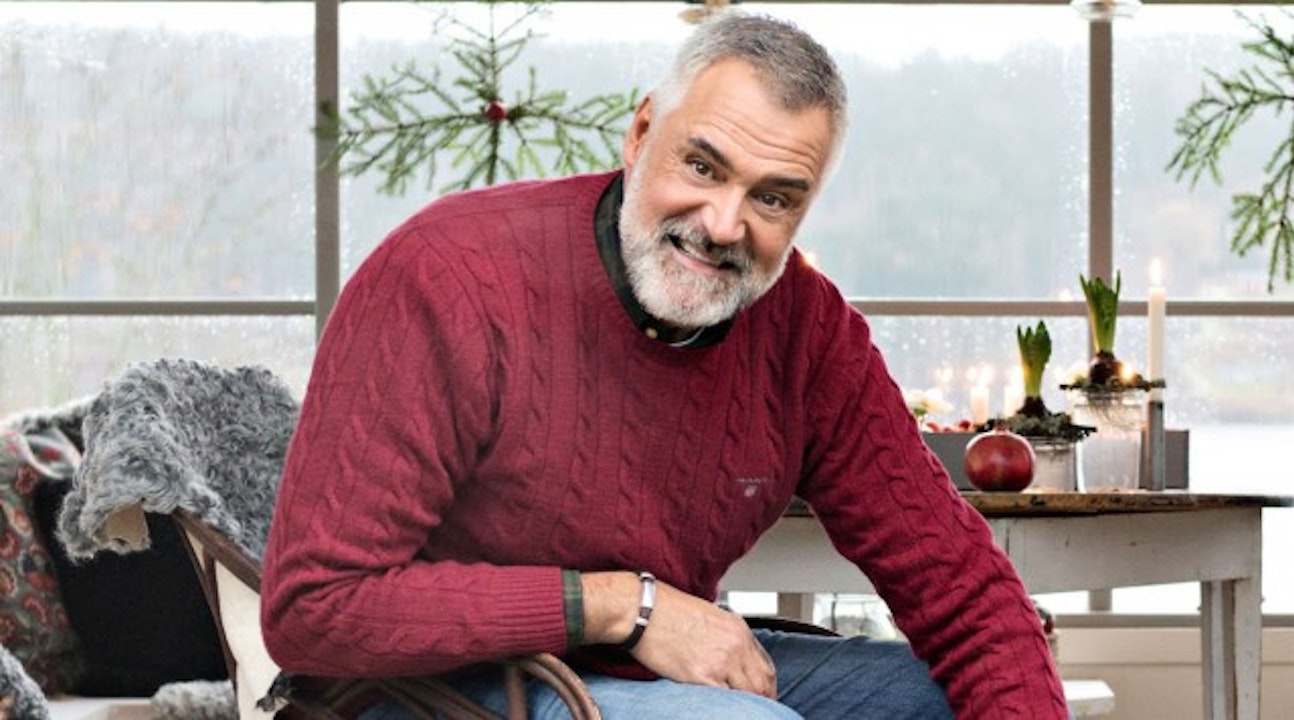 Jul Med Ernst Se Afsnittet Her Tv 2 Play