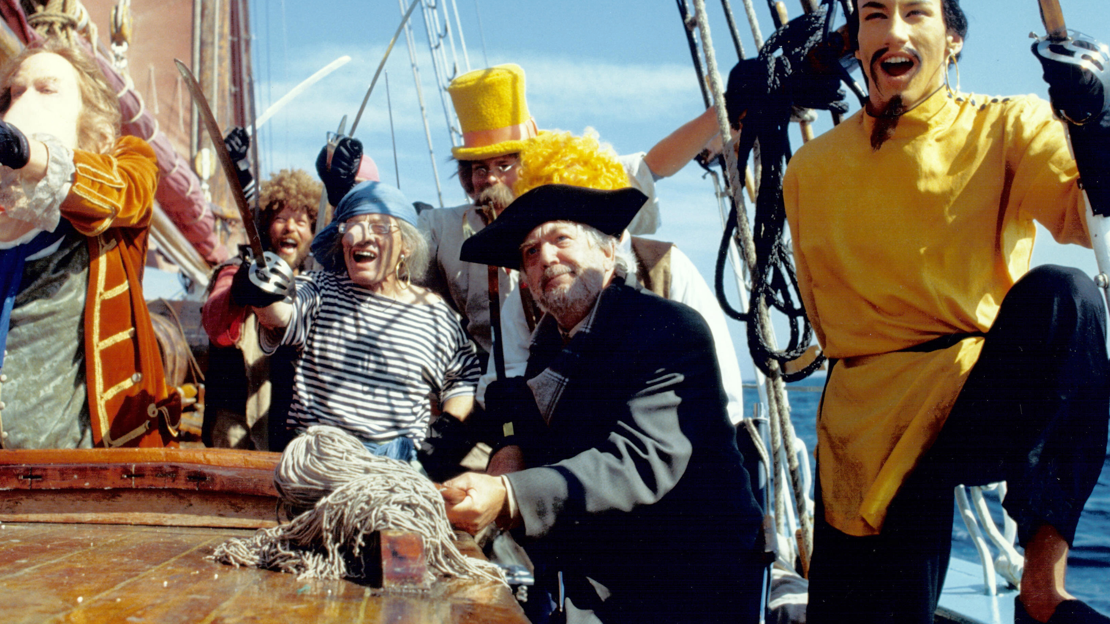 Jim og piraterne Blom | Se med C More her | TV 2 Play